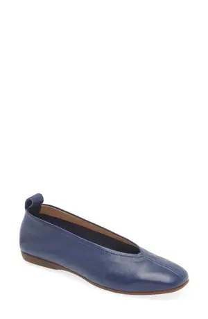 Women's Navy Ballet Flats