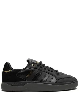 Adidas Tyshawn Low Top Sneakers - Black