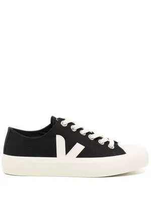 VEJA Wata Ii Sneakers - Black