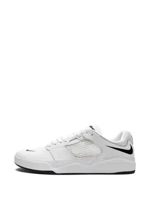 Nike Vans Sb Ishod Premium Low-top Sneakers - White