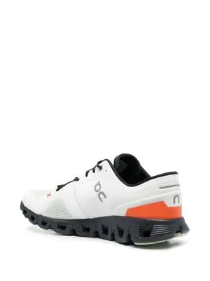 On Cloud X 3 Sneakers - White
