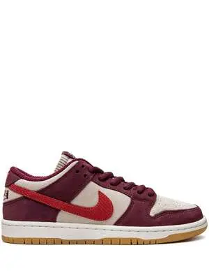 Nike Sb Dunk Low Skate Like A Girl Sneakers - Red