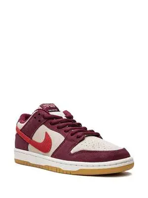 Nike Sb Dunk Low Skate Like A Girl Sneakers - Red