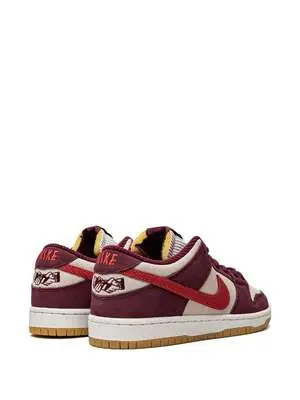Nike Sb Dunk Low Skate Like A Girl Sneakers - Red