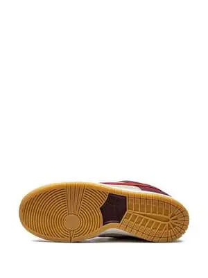 Nike Sb Dunk Low Skate Like A Girl Sneakers - Red