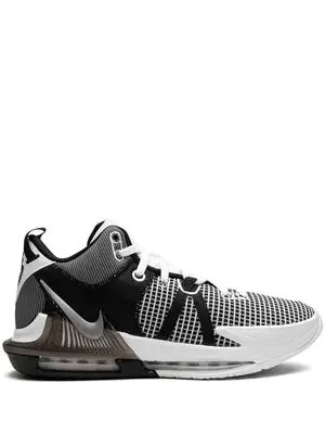 Nike Lebron Witness Vii Sneakers - White