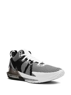 Nike Lebron Witness Vii Sneakers - White