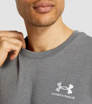 Under Armour Embroidered Logo T-shirt