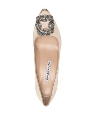 Manolo Blahnik Hangisi Pumps - Neutrals