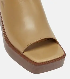 TOD'S Leather Mules