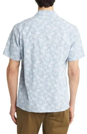Treasure & Bond Leaf Print Stretch Seersucker Short Sleeve Button-up Shirt