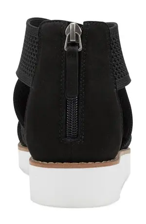 Easy Spirit Criss-cross Strappy Sandals