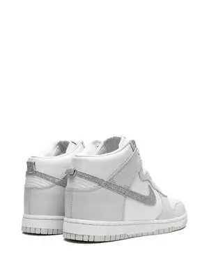 Nike Dunk High Sneakers - White