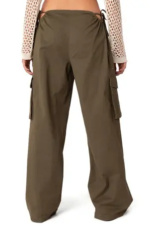 EDIKTED Carlo Low Rise Cargo Pants