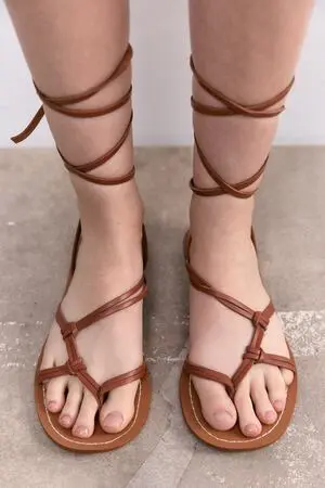Zara Low Heeled Strappy Leather Sandals