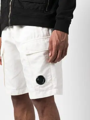 C.P. COMPANY Logo-plaque Cargo Shorts - White