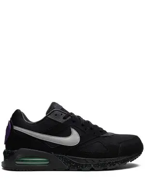 Nike Air Max Ivo Sneakers