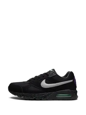 Nike Air Max Ivo Sneakers