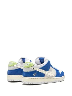 Nike X Fly Streetwear Sb Dunk Low Sneakers - White