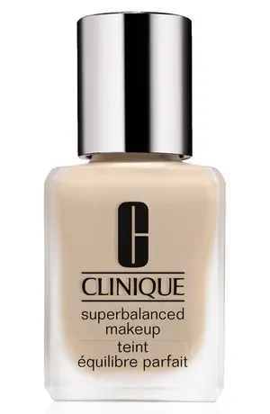 CLINIQUE Superbalanced Makeup Liquid Foundation Petal