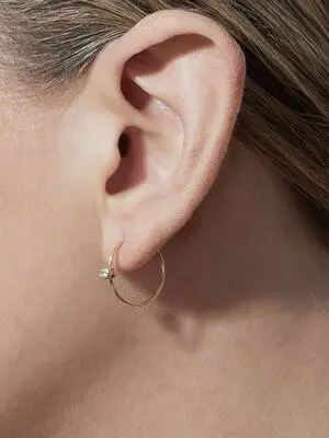 Shihara 18kt Yellow Diamond Single Hoop Earring