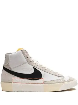 Nike Blazer Mid '77 Sneakers - White