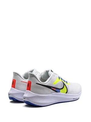 Nike Air Zoom Pegasus 39 Premium Sneakers - White