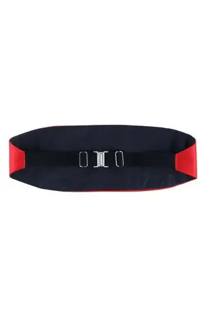 Trafalgar Sutton Pleated Silk Cummerbund - Red