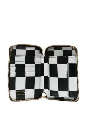 Comme Des Garçons Patent Leather Zipped Wallet - Black
