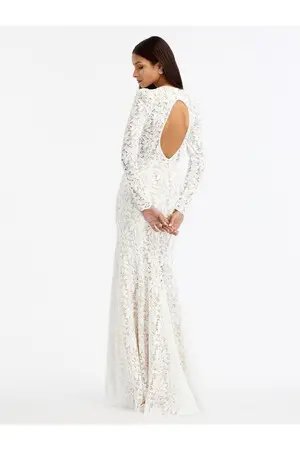 Oscar De La Renta Gardenia Lace Open Back Gown