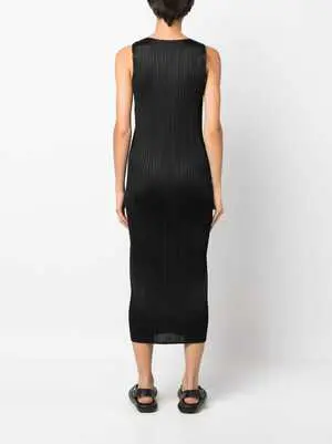 Issey Miyake Sleeveless Pleated Midi Dress - Black