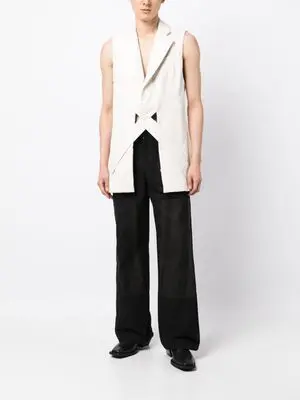 AV VATTEV Cut-out Sleeveless Gilet