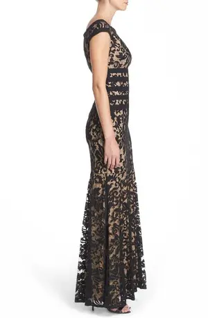 Tadashi Shoji Textured Lace Mermaid Gown