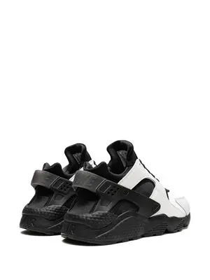 Nike Air Huarache Sneakers - White