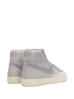 Nike Blazer Mid '77 Prm Sneakers - Green