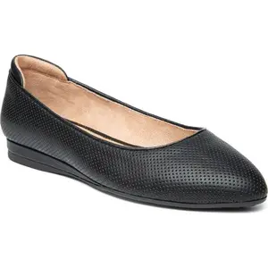 Me Too Adaria Ballet Flat