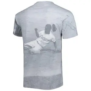 Mitchell & Ness Jackie Robinson Brooklyn Dodgers Cooperstown Collection Highlight Player T-shirt
