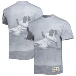 Mitchell & Ness Jackie Robinson Brooklyn Dodgers Cooperstown Collection Highlight Player T-shirt