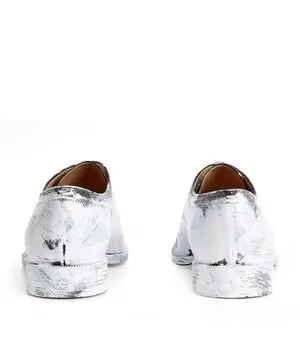 MAISON MARGIELA Paint-effect Tabi Oxford Shoes