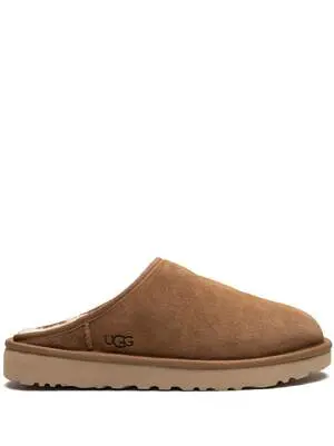 UGG Classic Slip-on Slippers - Brown