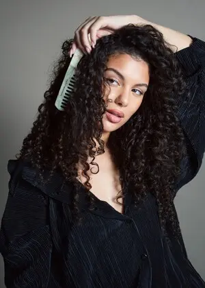 MINIMALISTA The Comb