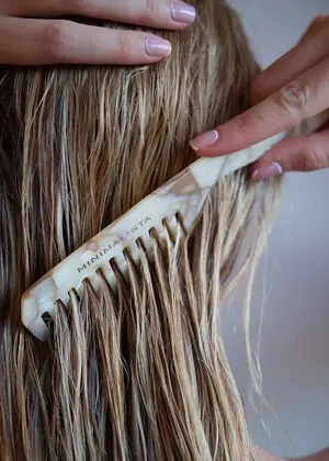 MINIMALISTA The Comb