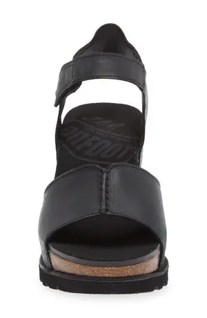 ON FOOT Samoa 310 Wedge Sandal - Black