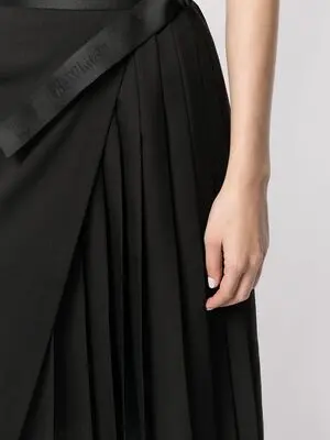 Off-White Logo-tape Detail Pleated Skirt - Black