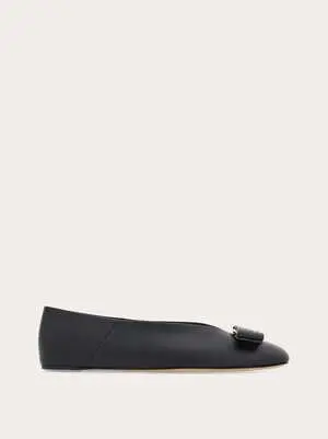 FERRAGAMO Vara Bow Ballet Flat - Black