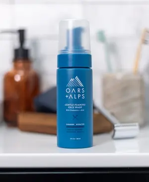 OARS + ALPS Gentle Foaming Face Wash