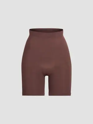 SKIMS Seamless Sculpt Mid-thigh Short Cocoa