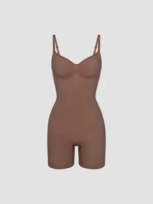 SKIMS Seamless Sculpt Mid Thigh Bodysuit - Jasper