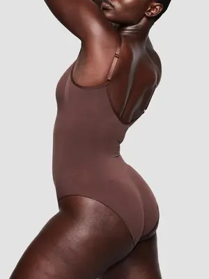 SKIMS Seamless Sculpt Brief Bodysuit - Cocoa