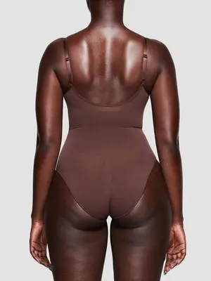 SKIMS Seamless Sculpt Brief Bodysuit - Cocoa